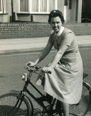 Janet Burns (nee Pike) - MacCoubrey Funeral Home Ltd.