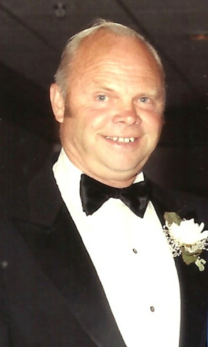 Douglas Reginald Chapman - MacCoubrey Funeral Home Ltd.