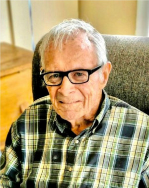 Michael "Mike" Eyre Davis - MacCoubrey Funeral Home Ltd.
