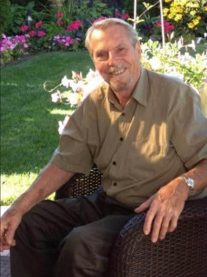 Kenneth Henry Hinkley - MacCoubrey Funeral Home Ltd.